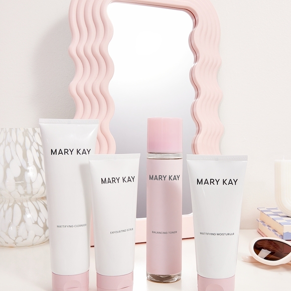 Mary Kay | Skincare | Mary Kay Skincare Collection With Pink And White ...